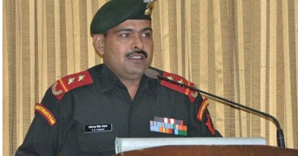 परमवीर चक्र से सम्मानित कारगिल के ये दो जांबाज़ आज भी कर रहे है देश की ...